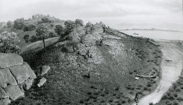 Invitation to a Lost World: 5,000 Years of Art from the Bay Area Shell ...